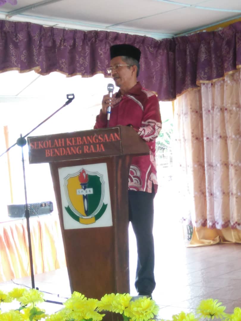 NGO tuntut Mukhriz jelaskan kedudukan sebenar dalam Bersatu | RENTAS7